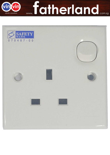 CLIPSAL 1 GANG SWITCH SOCKET 13A~ E15 - www.fatherland.com.sg