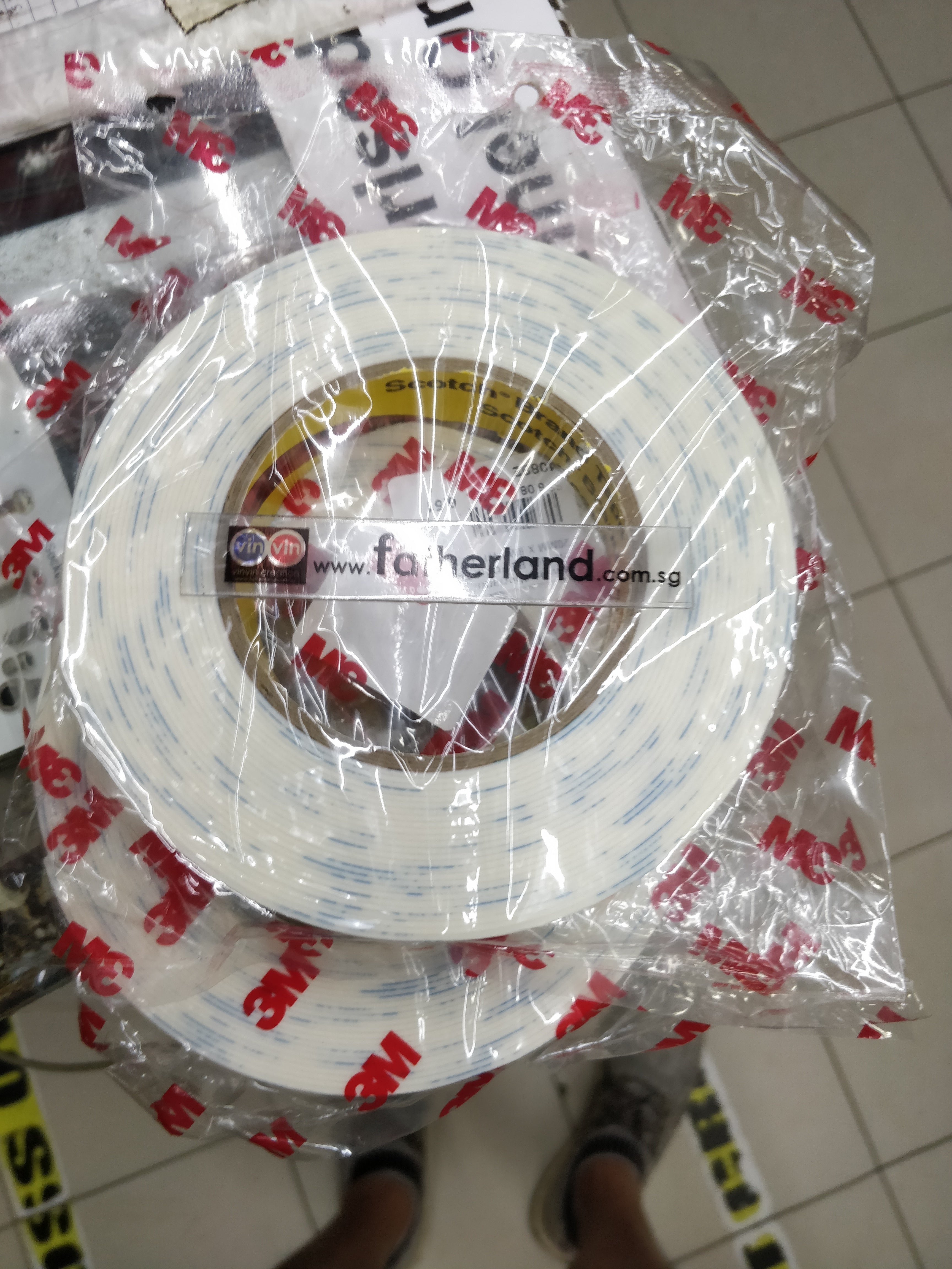 3M 1600 PE FOAM TAPE 25MM X 8M ( WHITE ) - www.fatherland.com.sg