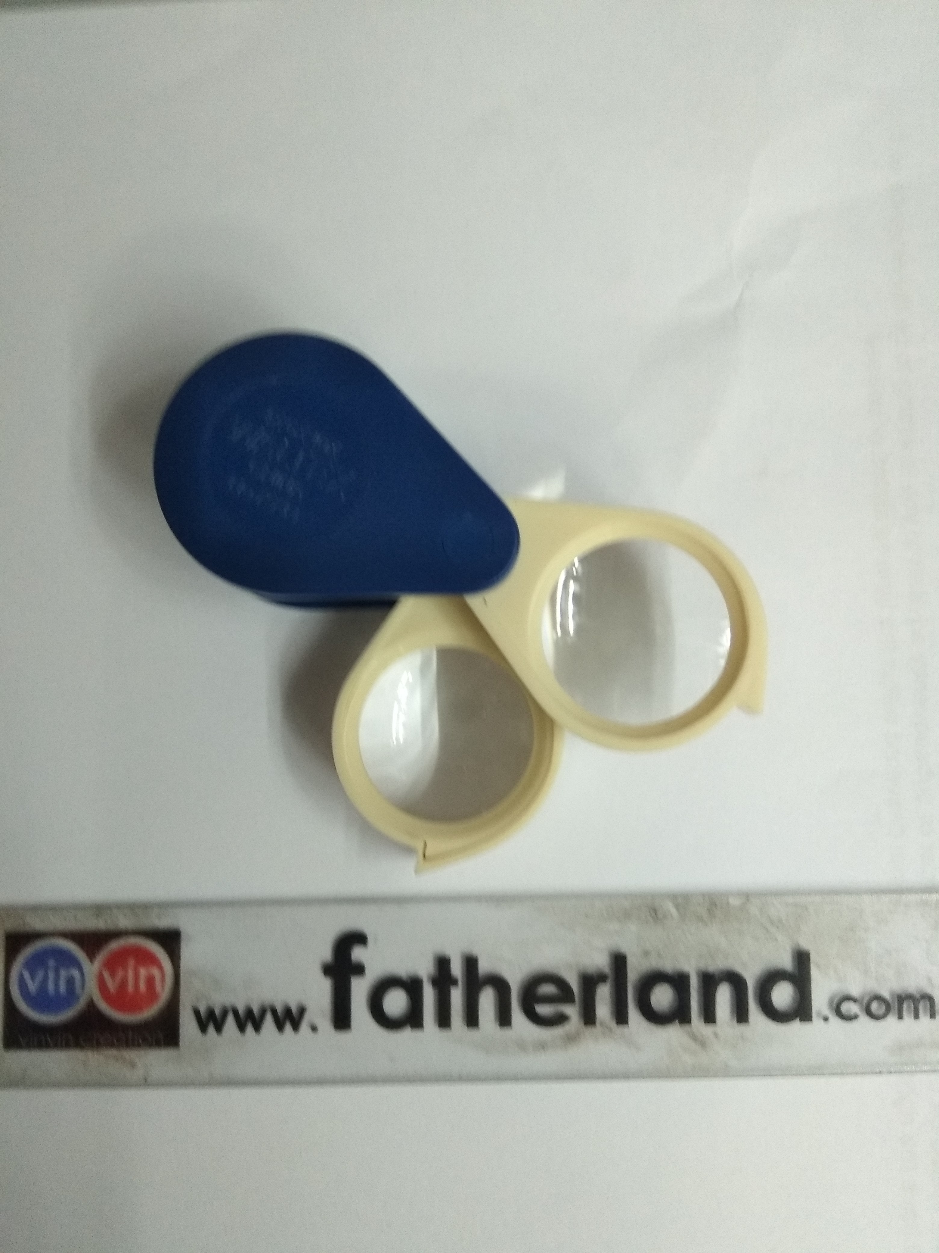 WALTEX MAGNIFIER 7534 - www.fatherland.com.sg