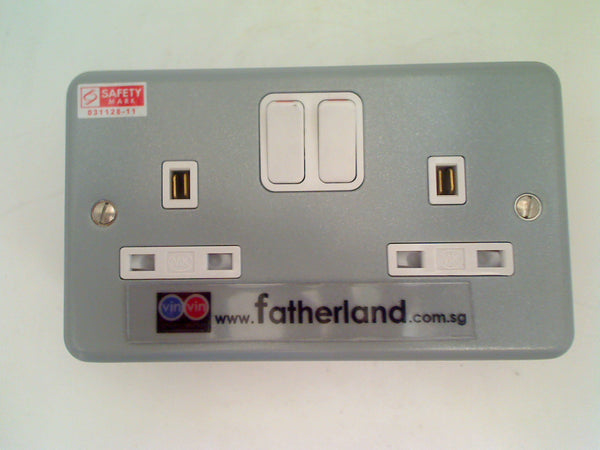 MK G2946 13A 2GANG SSO(METAL CLAD) - www.fatherland.com.sg