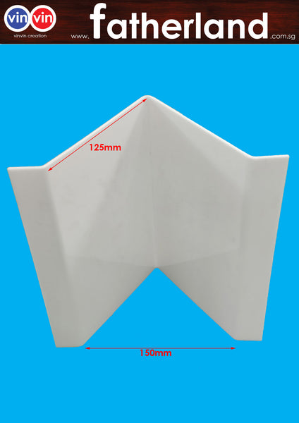 FIRST AID TRIANGLE SIGN - www.fatherland.com.sg