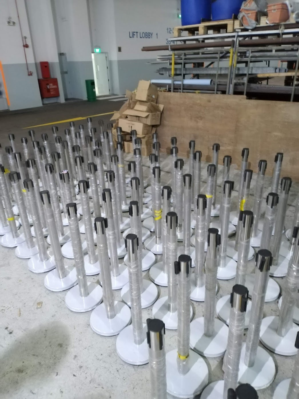 Queue Pole stand Stainless Steel Economy ( Black Belt ) - www ...